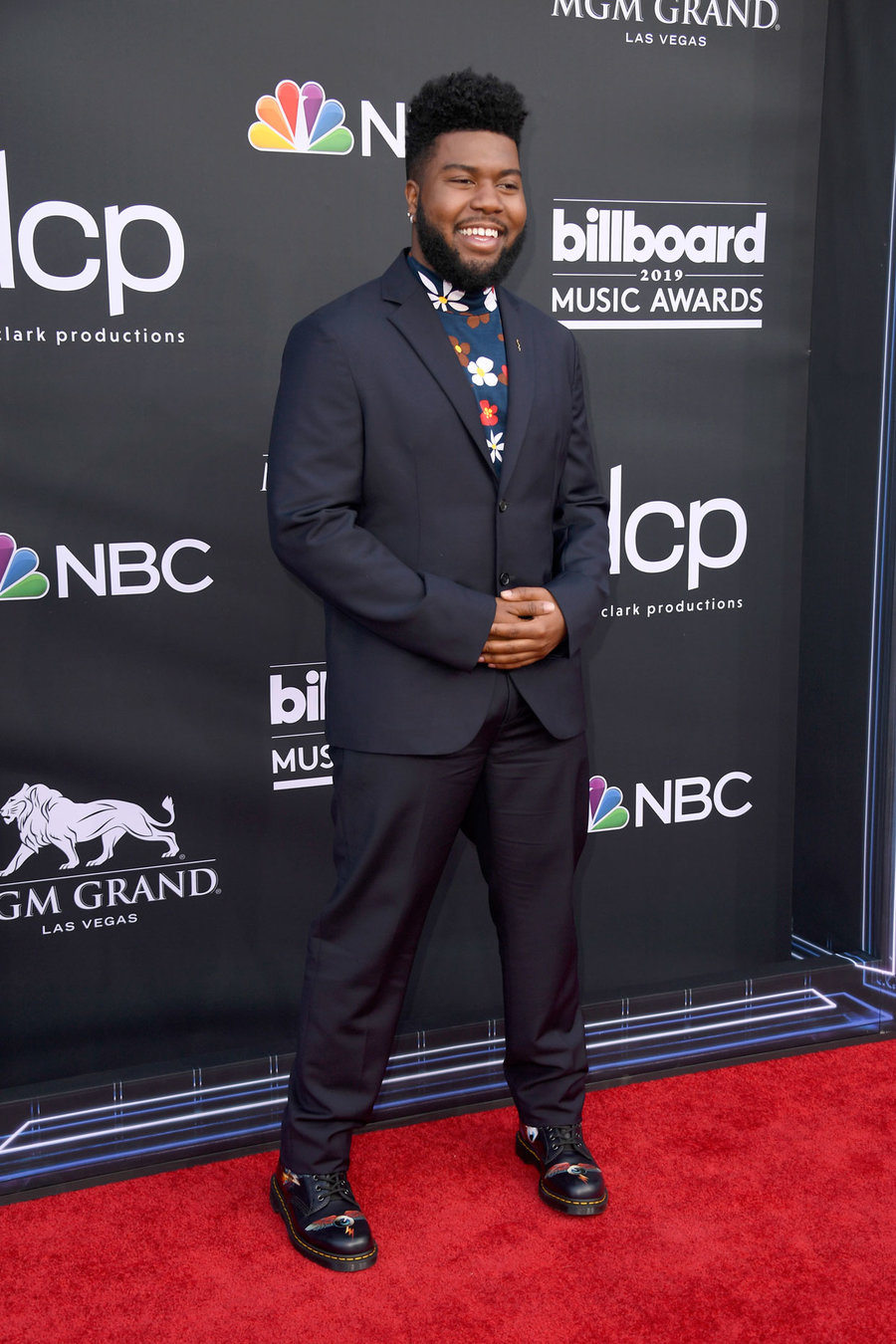 Watch Khalid Perform At The 2019 Billboard Music Awards | Def Pen