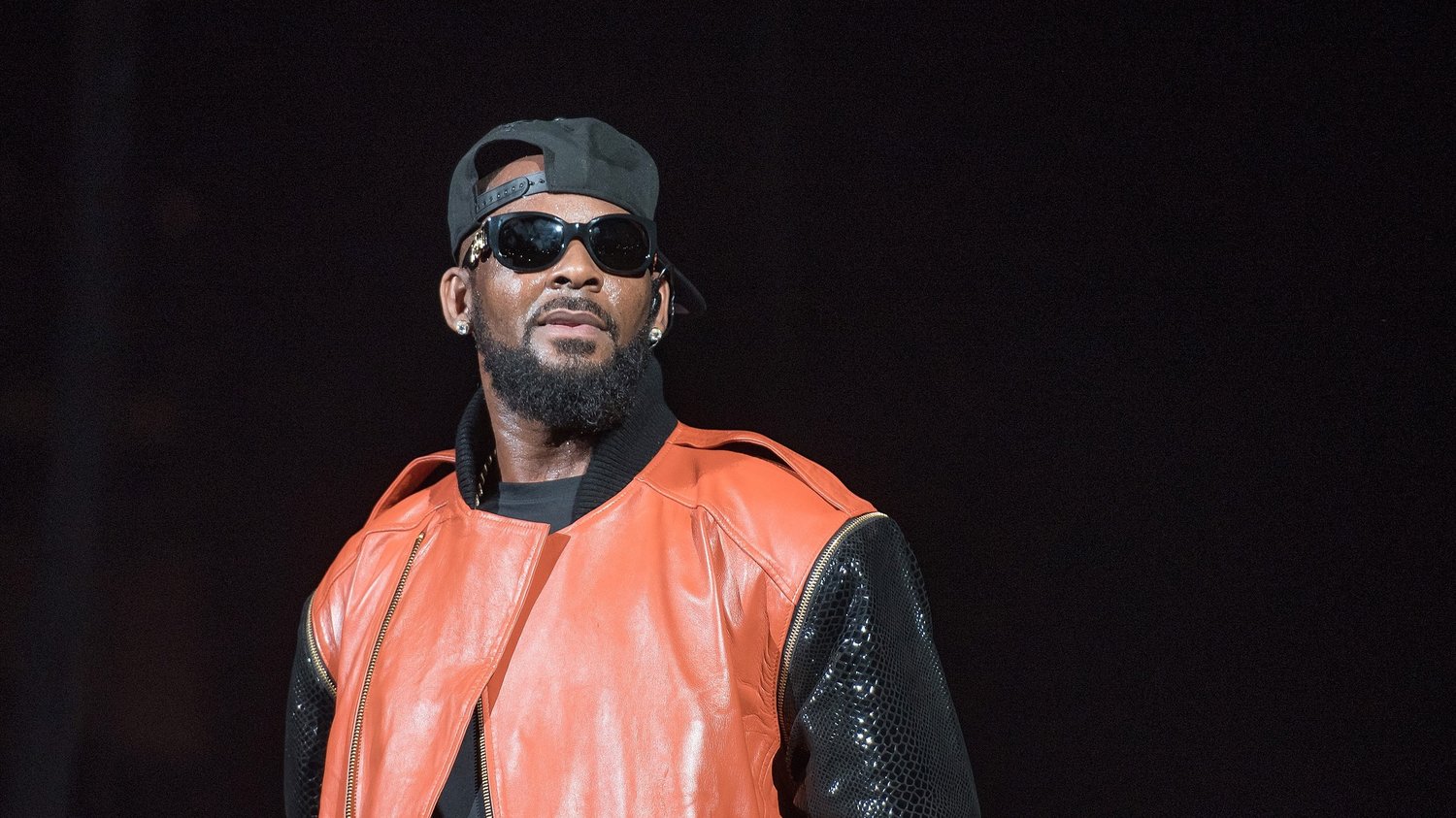R. Kelly Judge to Decide on Order Protecting Evidence | Def Pen