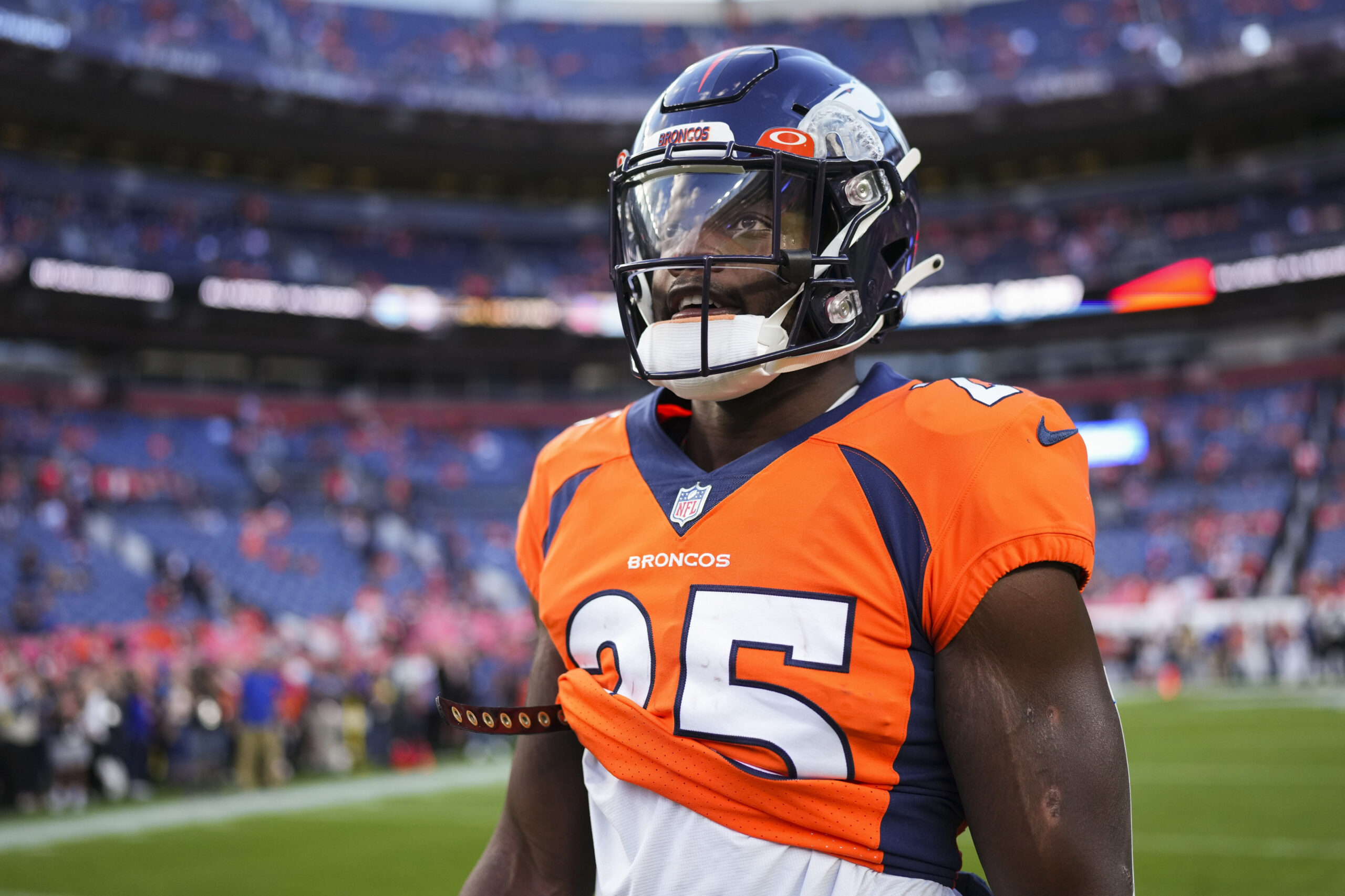 Melvin Gordon Waived by Denver Broncos | Def Pen