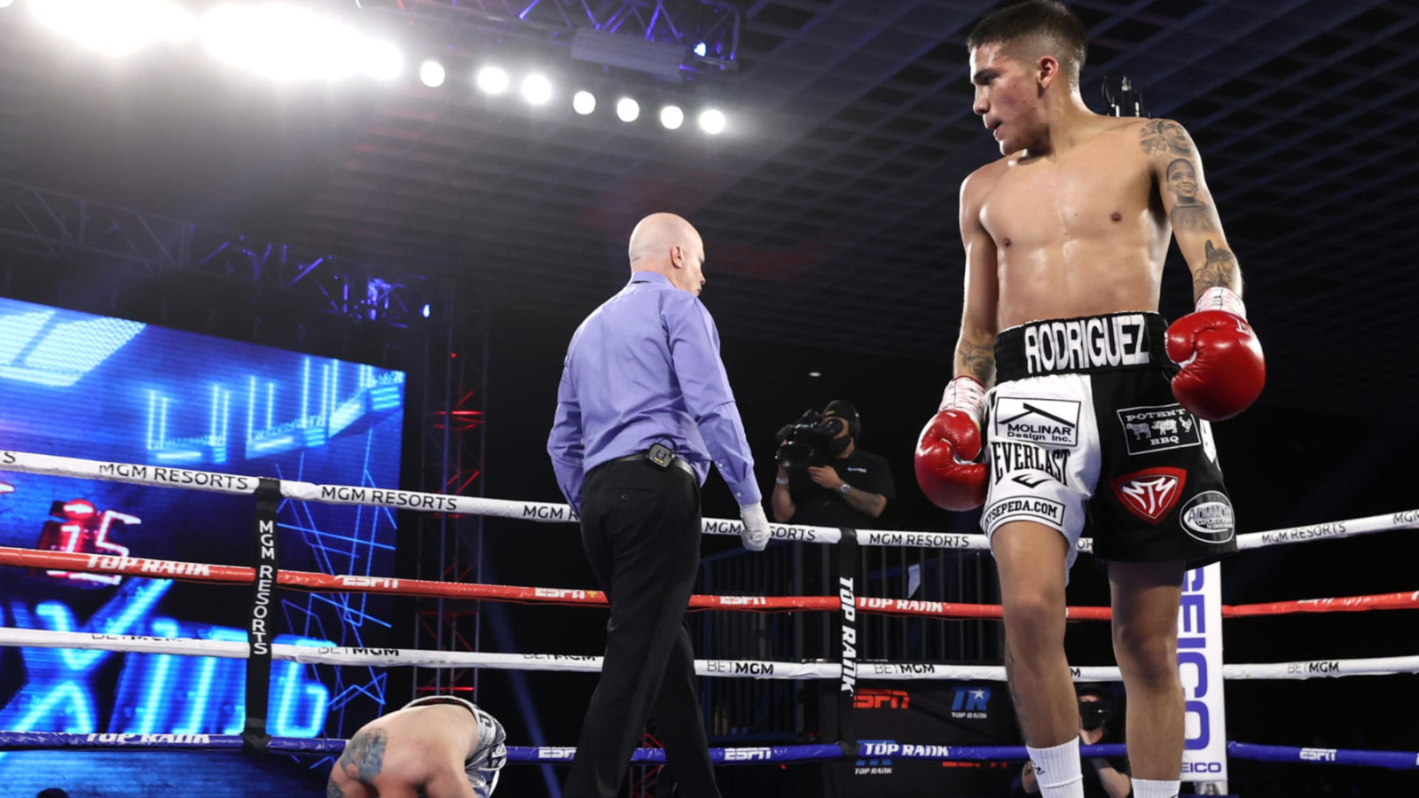 Jesse 'Bam' Rodriguez Eyes April Title Bout | Def Pen