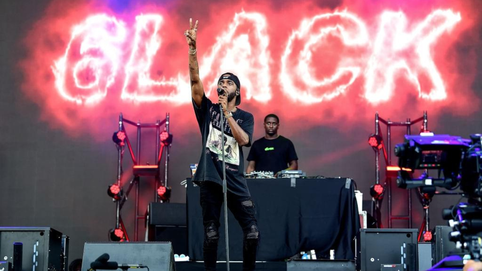 6LACK Sets Release Date For 'Since I Have A Lover' | Def Pen