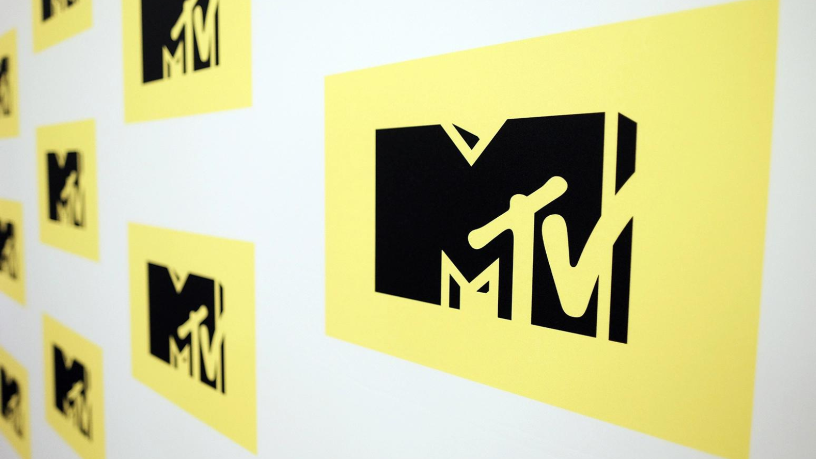 MTV News Shuts Down Amid Layoffs At Paramount | Def Pen