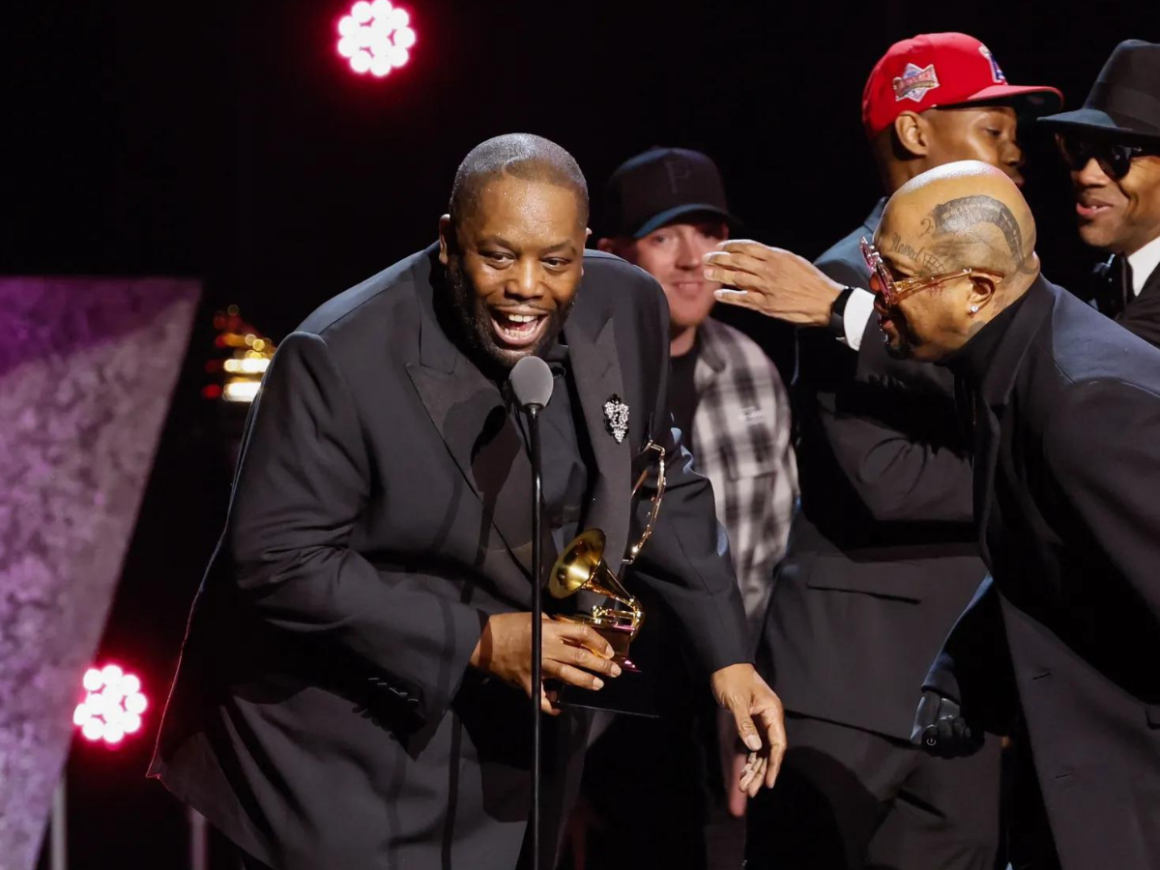 Doja Cat Shares Release Date, Tracklist For "Hot Pink" | Def Pen