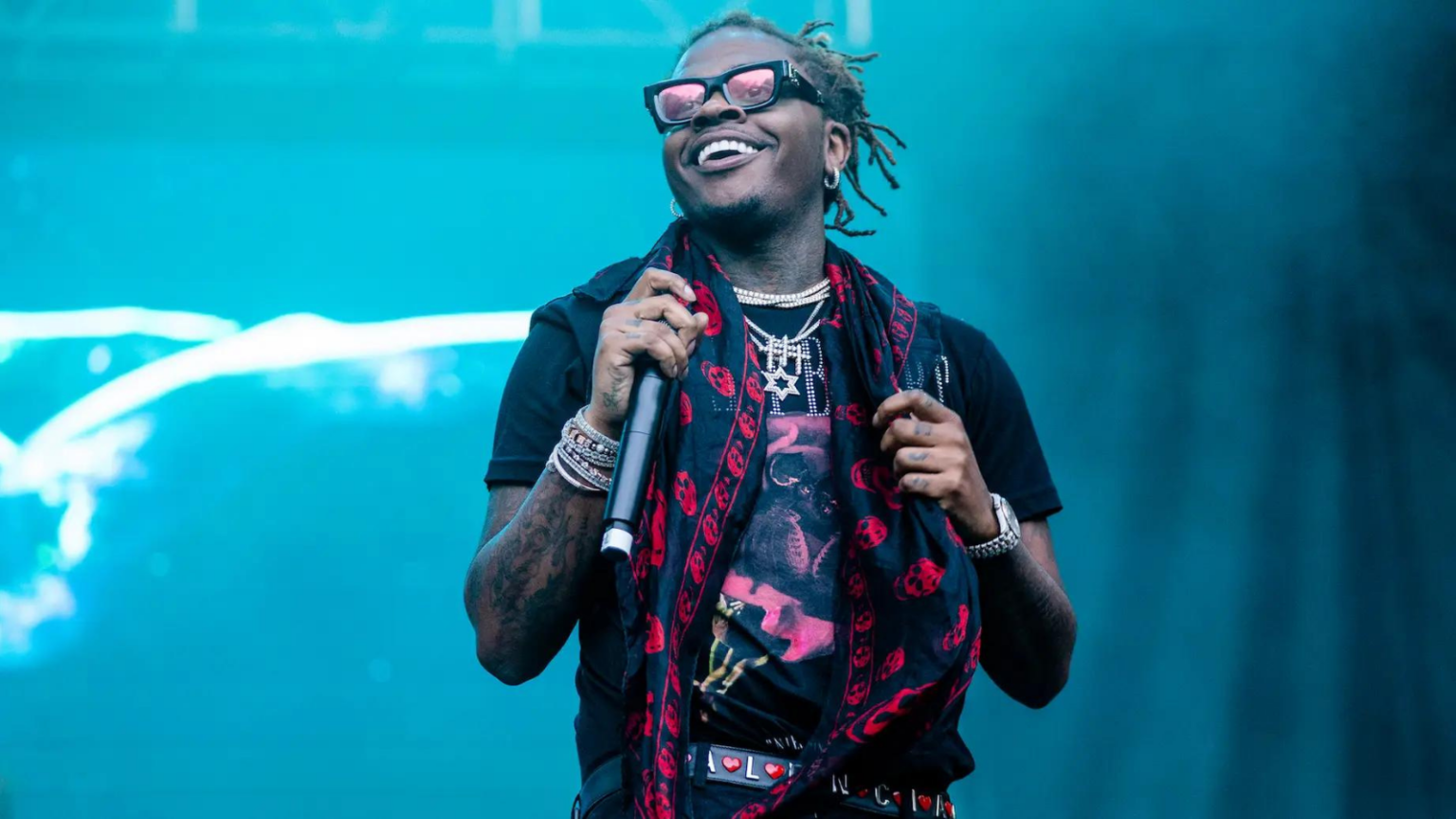 Gunna Teams Up With NFL Stars For Youth Empowerment Camp | Def Pen
